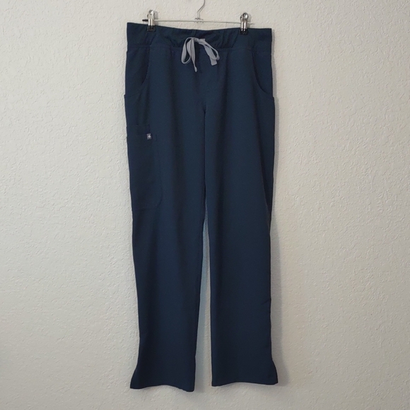 Figs | Pants & Jumpsuits | Figs Kade Cargo Scrub Pants Dark Harbor ...